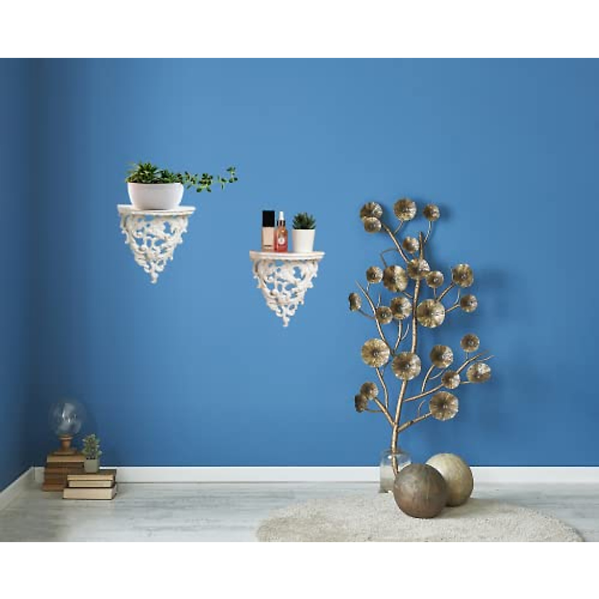 Z metnal Small Victorian Decorative Floating Shelves, Wall Mounted Decor Shelves, Classic Wall Display Organizer, Retro Hollow Carving Art Ornament Rack, Baroque Style Decorative Stand, White, Resin