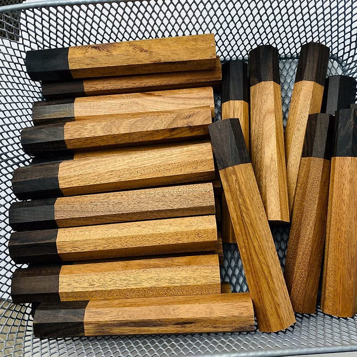 1PC Japanese Solid Wood Octagonal Knife Handle, Blank DIY Cutter Grip Replacement is Suitable for Kitchen Knives, Fish Head Knives, Etc.