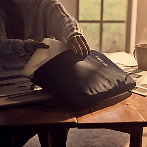 Thule Subterra MacBook Sleeve 13", Black