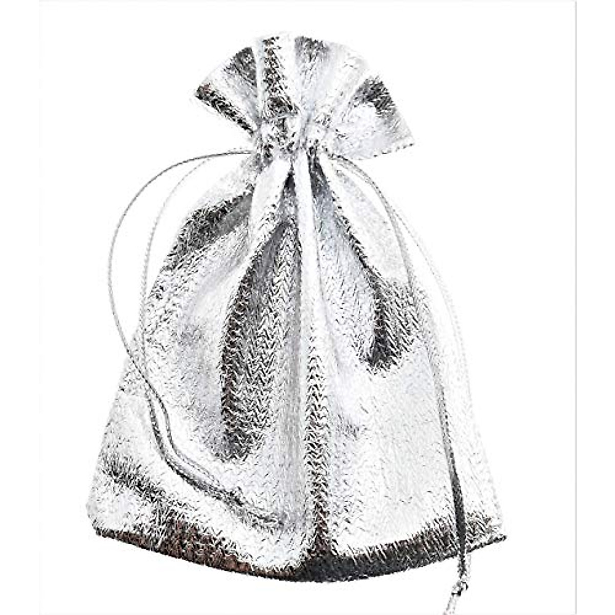 MOM & THREE DAUGHTERS US Air Force Keychain – Inspirational Military Keychain for Men and Women – Perfect Military Gifts for Deployed Military, Graduation, or Retirement – Silver-Toned Charm