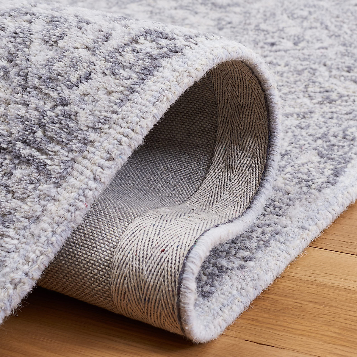 SAFAVIEH Marquee Collection Area Rug - 8' x 10', Grey, Handmade Wool, Ideal for High Traffic Areas in Living Room, Bedroom (MRQ201N)