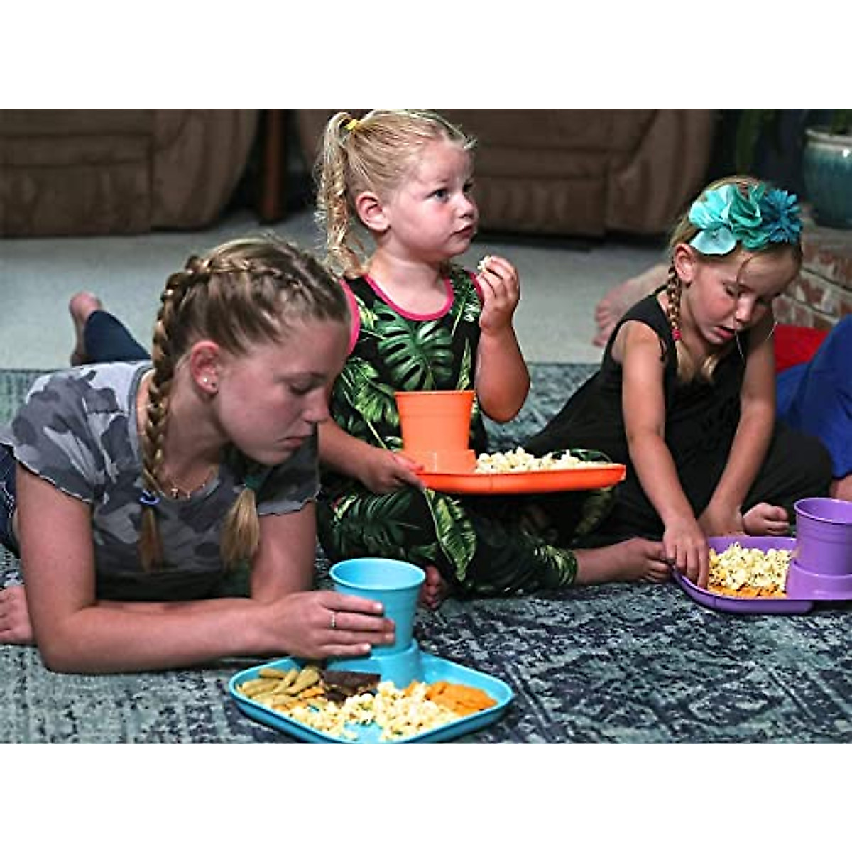 Great Plate Reusable Plastic Plates for Parties with Built-In Cup Holder - Set of 6 Party Plates and Cups for Kids or Adults for Tailgating BBQ Camping Picnics (Red, White and Green, Square)