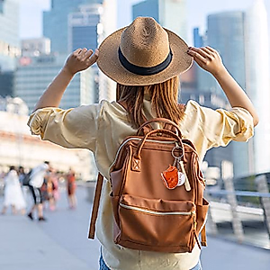 7 Color Baseball Bat Keychain Wooden Bat Baseball Glove Keychain Mini Keychain Accessories Sport Key Ring Decoration for Boys Girls Team Party Favor Birthday Goody Bags Backpack Pendent