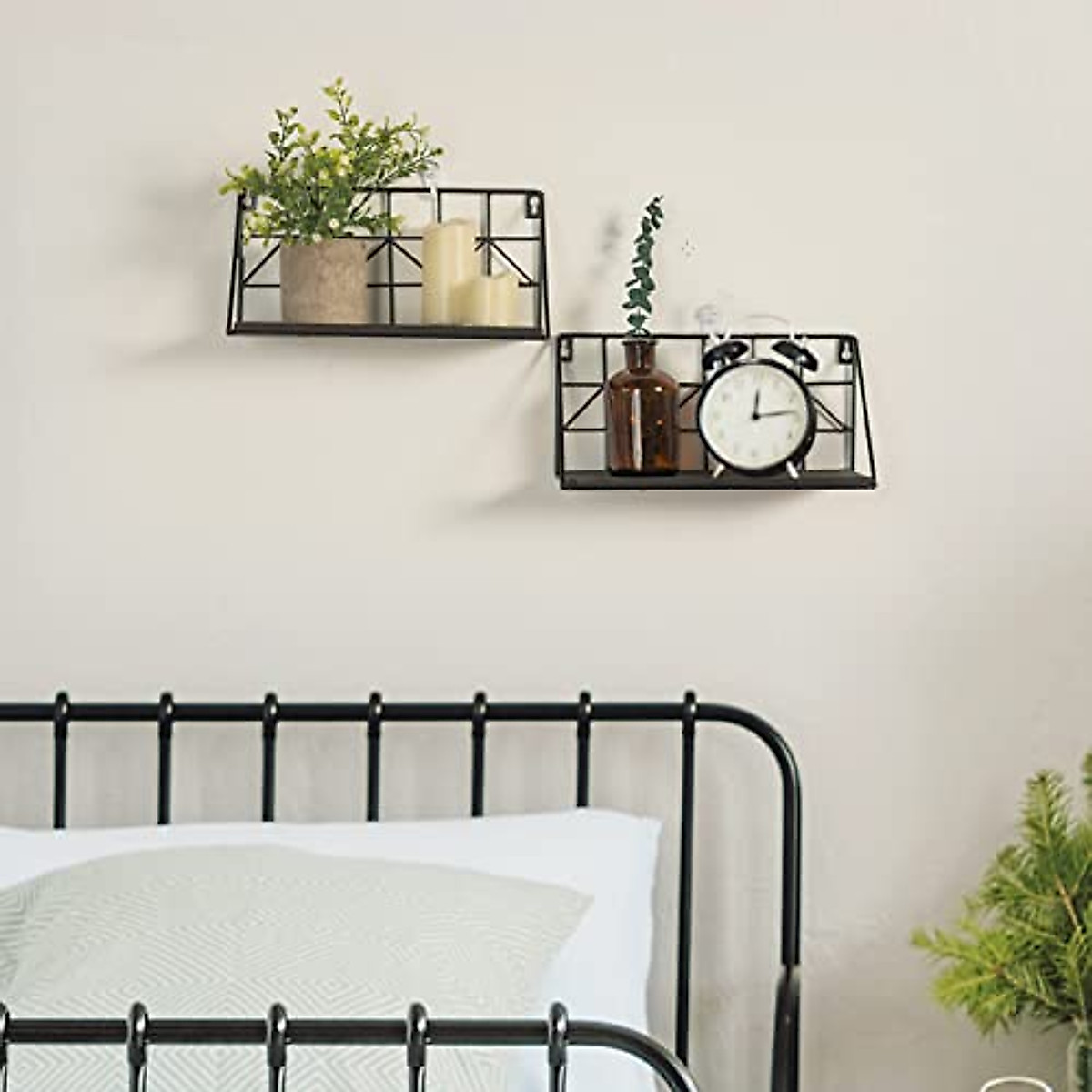 TIMEYARD Floating Shelves Wall Mounted, Set of 2 Black Wire Metal Wood Shelves, Modern Arrow Design Storage Shelf for Photo Frames, Small Plants, Bedroom, Dorm, Living Room, Bathroom, Kitchen, Small