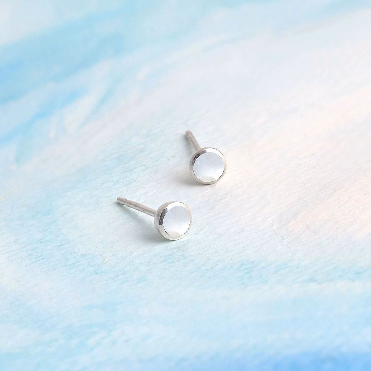 Boma Jewelry Sterling Silver Mini White Mother of Pearl Circle Inlay Stud Earrings