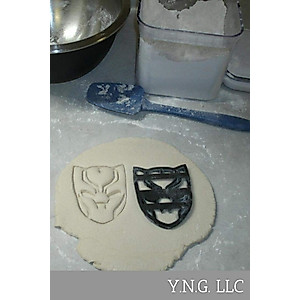 PANTHER FACE MASK SUPERHERO CHARACTER COOKIE CUTTER BAKING TOOL MADE IN USA PR599