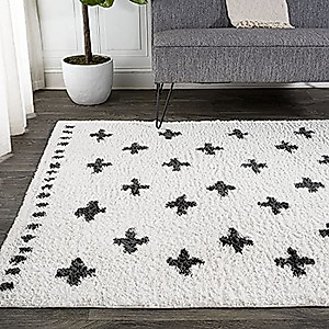 JONATHAN Y MOH403A-3 Cristo Berber Geometric Shag Indoor Area-Rug Bohemian Contemporary Easy-Cleaning Bedroom Kitchen Living Room Non Shedding, 3 X 5, White/Black