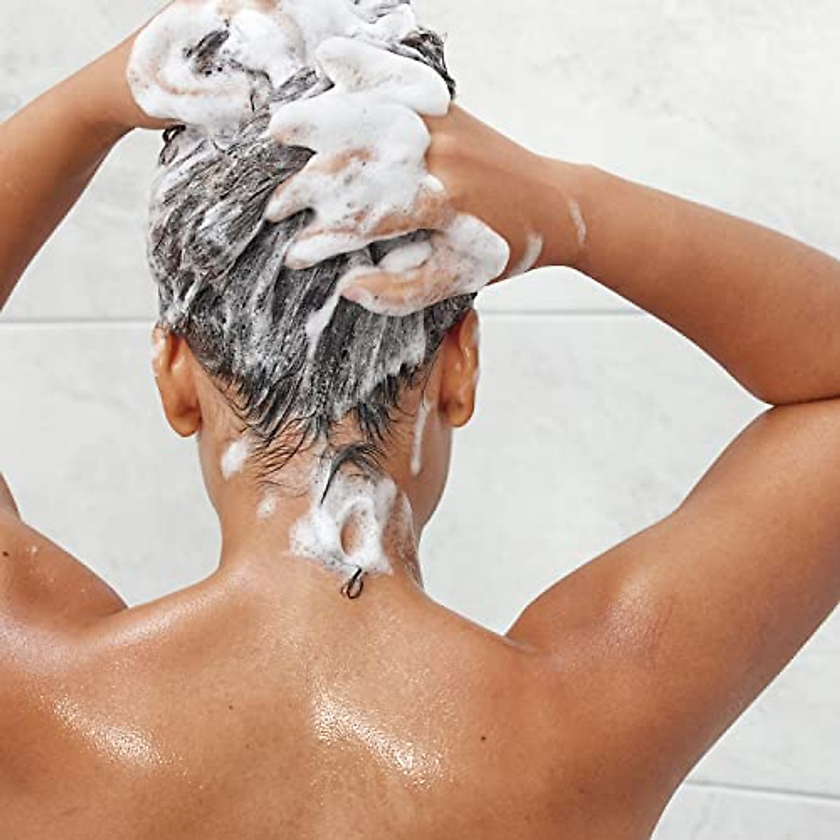 Dove Ultra Daily Moisture Concentrate Shampoo for Dry Hair Moisturizes and Smooths in 30 Seconds, Ultra-Lather Technology and 2X More Washes 20 oz