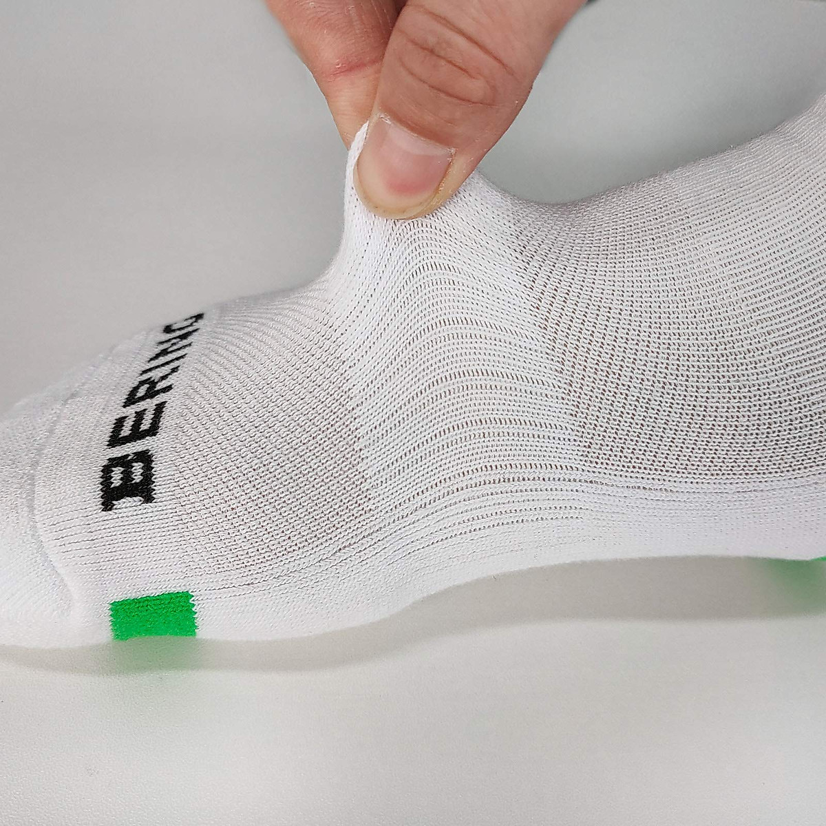 BERING Men's Athletic Cushioned Quarter Socks, White, Size 9-12, 6 Pairs