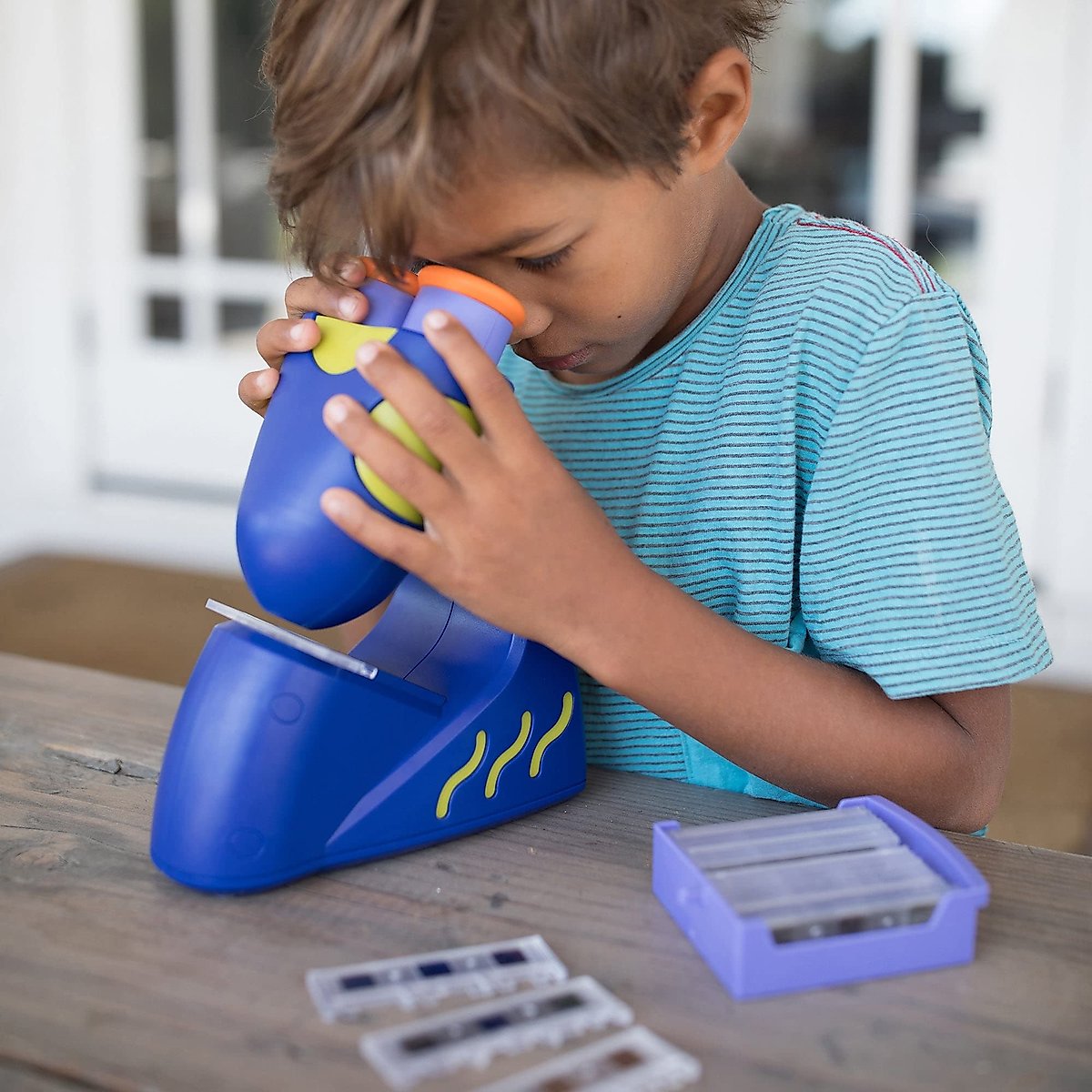 Educational Insights GeoSafari Jr. Talking Microscope Featuring Bindi Irwin: Microscope for Kids, STEM & Science Toy, Interactive Learning, Ages 3+