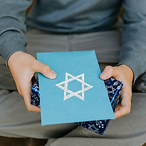 Amosfun 50pcs Hanukkah Confetti Star of David Confetti Blue and Silver Table Scatter Jewish Holiday Party Sequins Hanukkah Decorations for Home Table Decor