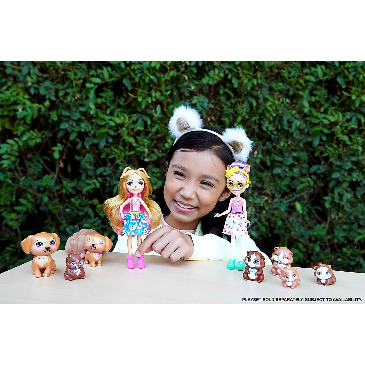 Enchantimals Family Toy Set, Glee Guinea Pig Doll (6-in) with 4 Animal Figures, Great Gift for 3 to 8 Kids Ages 4Y+