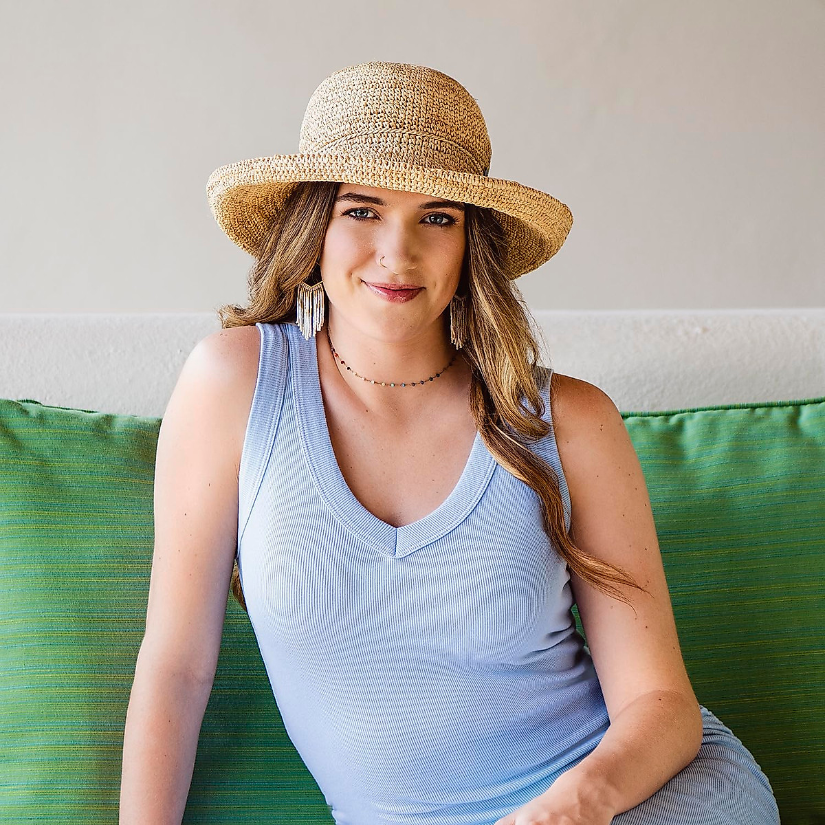 Wallaroo Hat Company – Women’s Petite Catalina Sun Hat – Wide Brim Natural Fiber and Adjustable Sizing for Smaller Crown Sizes – Chic Hat for Garden Parties, Beach Days and Outdoor Events (Natural)