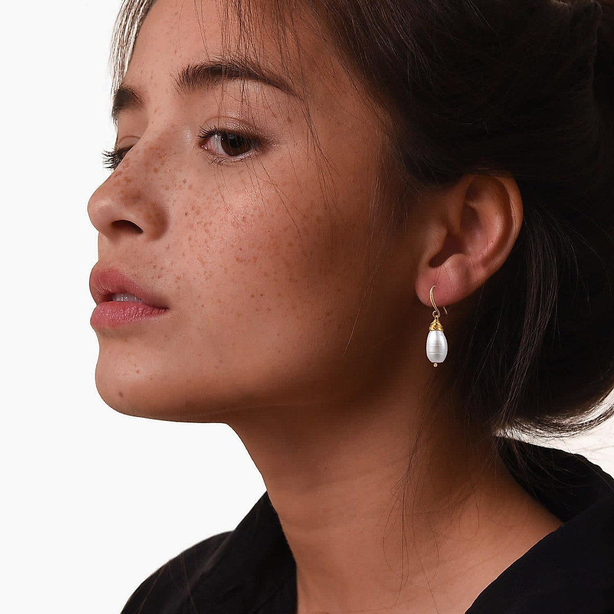 Cowlyn Irregular Pearl Earrings Pendant Baroque Culture 14k Gold Hypoallergenic for Women Gifts Jewelry