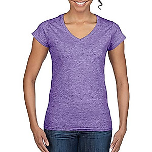 Gildan Women's Softstyle V-Neck T-Shirt - Large - US size 6 - Red