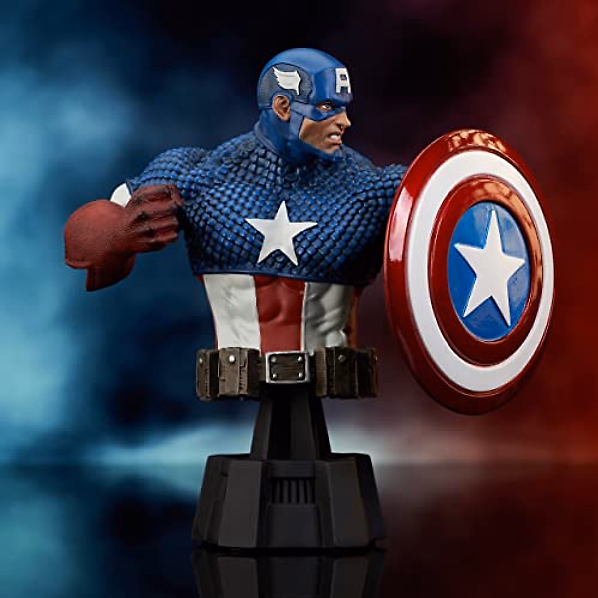 Diamond Select Toys Marvel Comics: Captain America 1:7 Scale Resin Bust, Multicolor, 6 inches