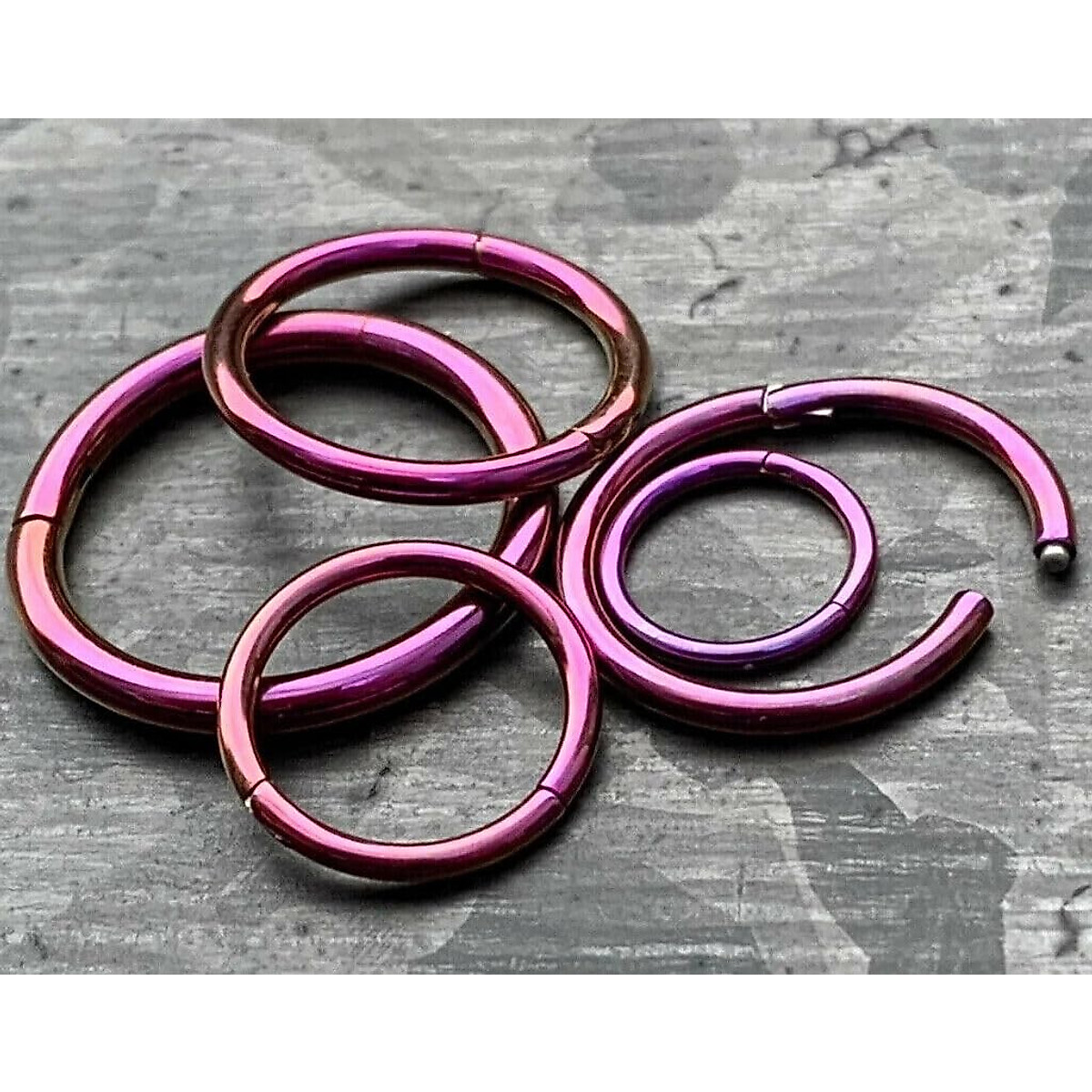 Lobal Domination 1 Piece Hinged Segment Ring/Septum Clicker 316L Surgical Steel - Choose your Gauge/Diameter (10g - Diameter 1/2")