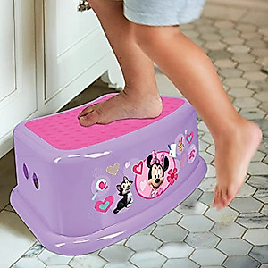 Ginsey Disney Minnie Mouse Happy Helpers Step Stool