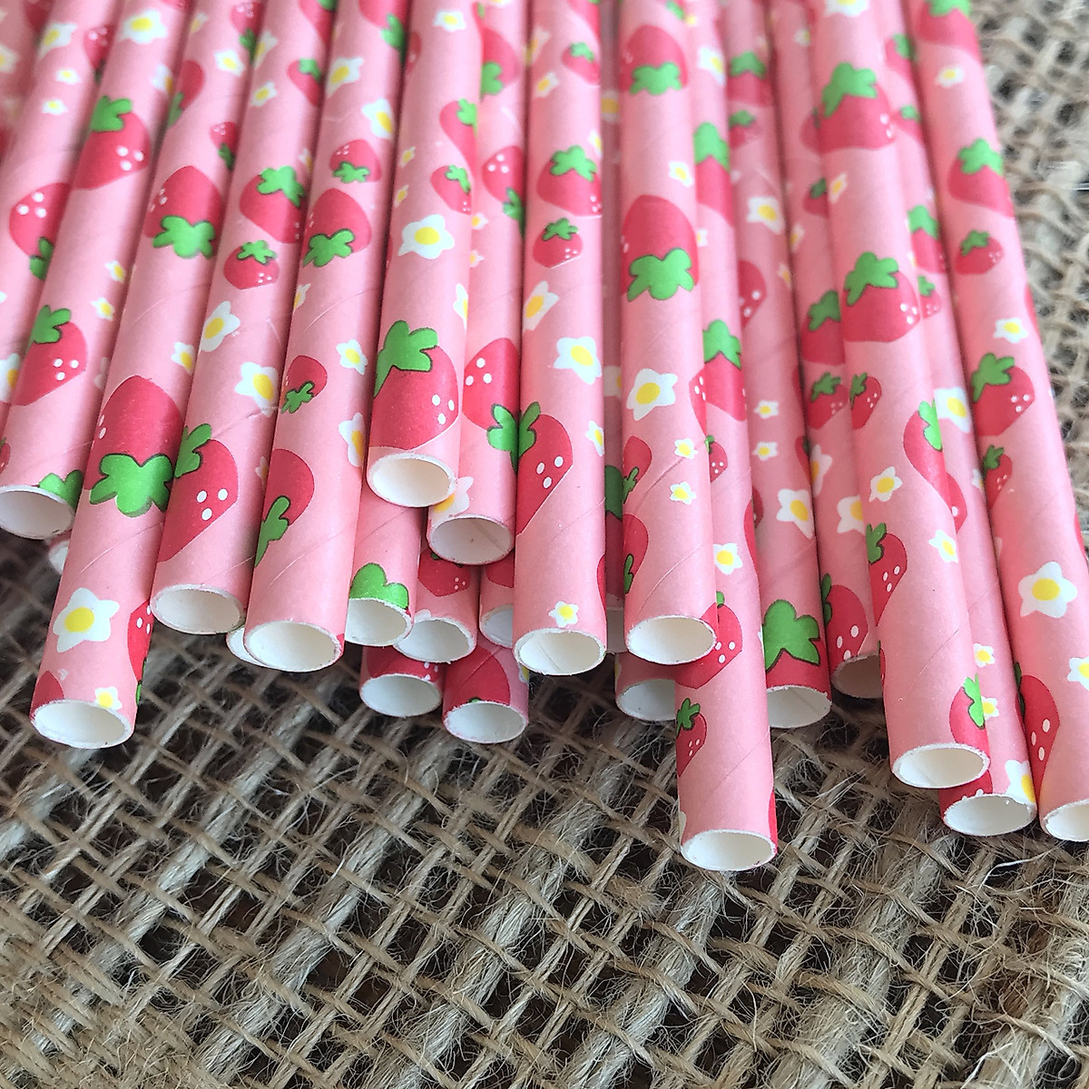 Strawberry Pattern Paper Straws - Valentine - Pink Red Green - 7.75 Inches - 100 Pack