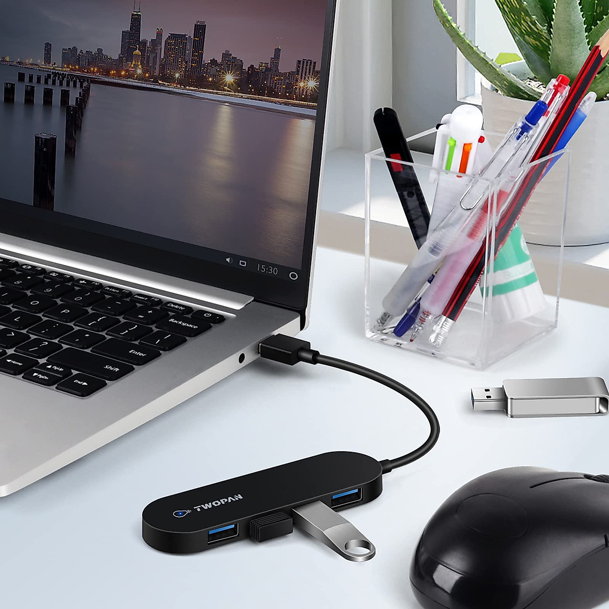 TWOPAN 4-Port USB 3.0 Hub, Ultra Slim USB Multiport Adapter for Laptop, Desktop, Mac, Surface Pro, XPS, Mouse, Keyboard, Flash Drive, U Disk, Printer - Plug and Play, High-Speed Data Transfer