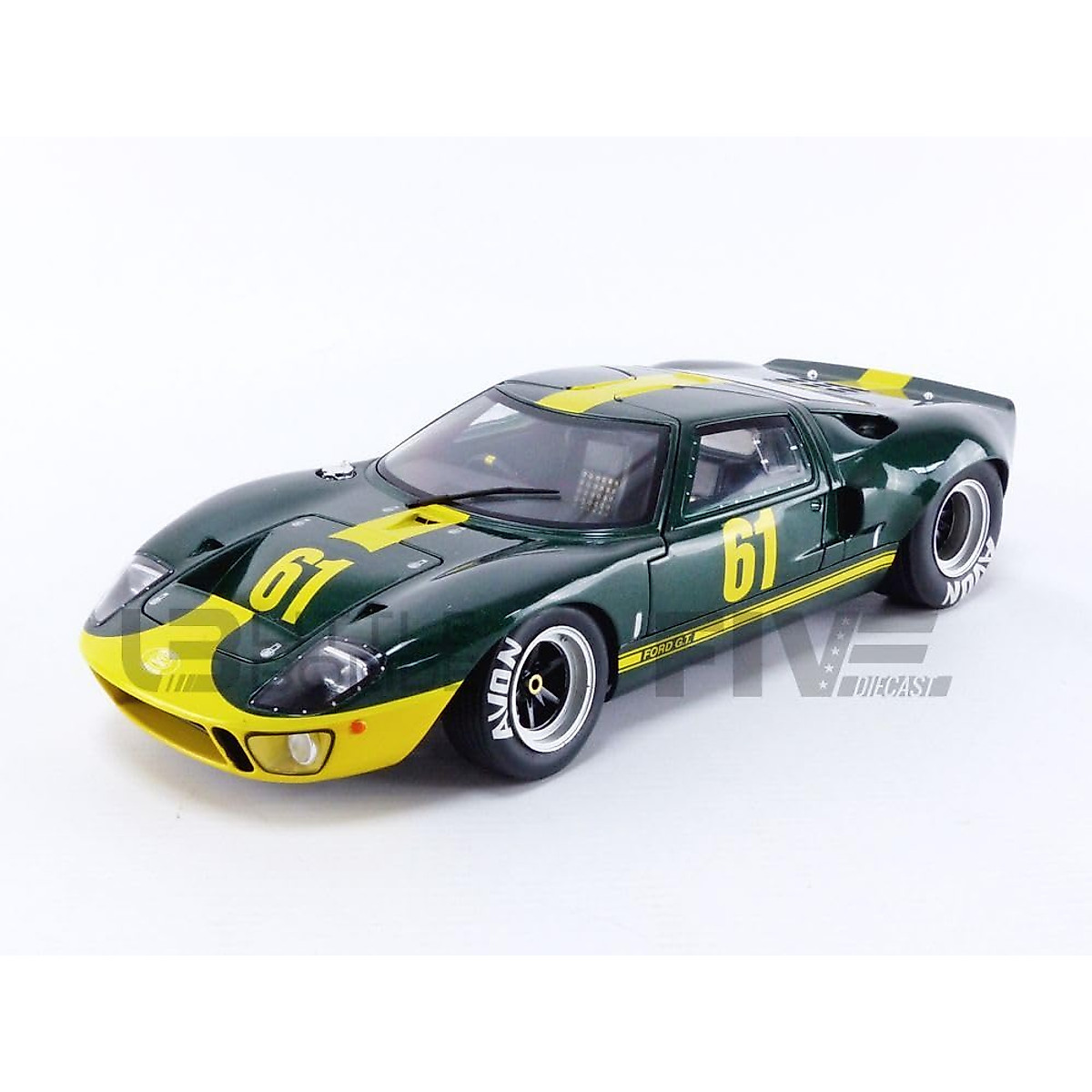 solido S1803004 Ford GT40 Mk.1 Collectible Miniature Car, Green and Yellow, 1:18 Scale