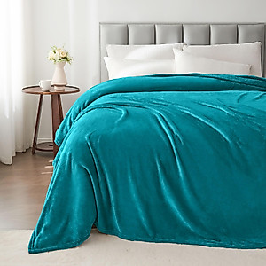 BEDELITE Fleece Blanket King Size Blankets for Bed, Luxury Plush Cozy Fuzzy Blanket 108x90 inches, Super Soft Warm Lightweight Throw Blanket All Seasons Suitable, Bluebird