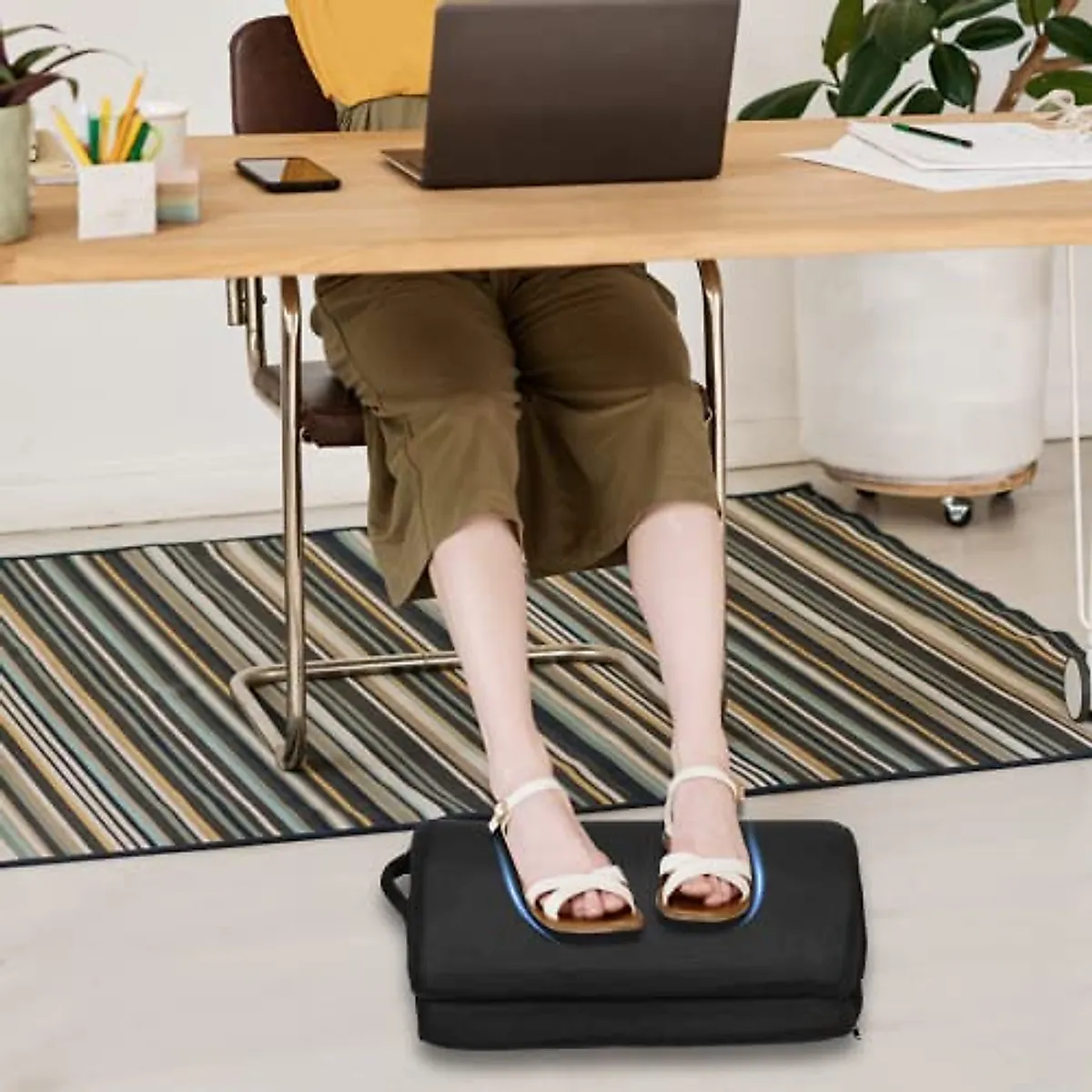 Lamtetur Footrest for Under Desk at Work with 1 Optional Covers for Replacing– Adjustable Memory Foam Foot Rest for Office Chair & Gaming Chair – Ergonomic Design for Back & Hip Pain Relief (Black)
