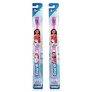 Oral-B Princess Toothbrush for Little Girls, Children 3+, Extra Soft (Characters Vary) - Pack of 2