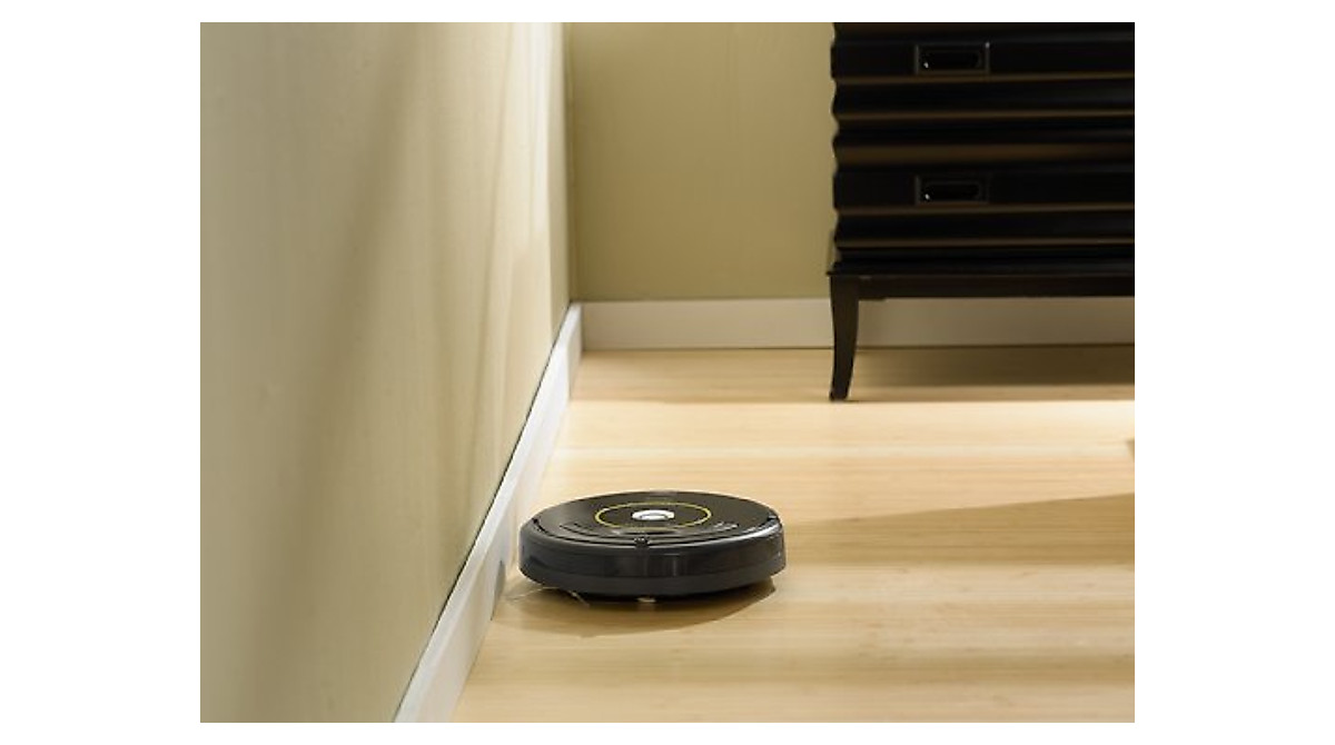 iRobot Roomba 650: Smart Vacuum for Effortless Cleaning