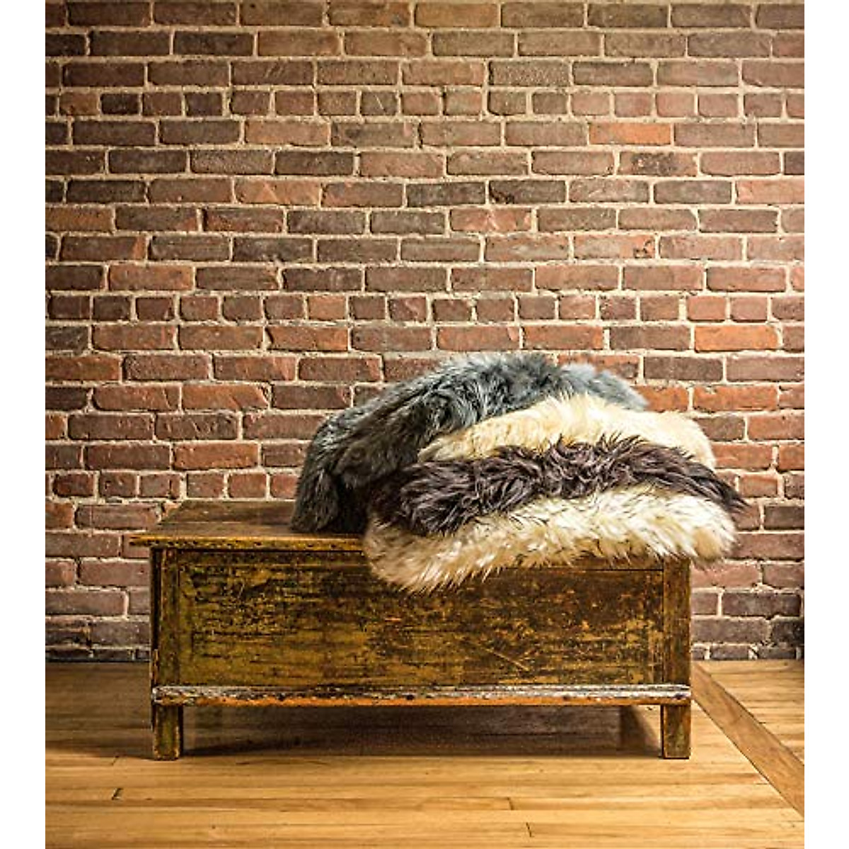 Natural Sheepskin Rug with Thick and Lush 2.5 Inch Pile | Hypoallergenic Sheep Fur Rug with Anti-Skid Back l Sheepskin Wool Area Rugs, Natural, 2 ft x 3 ft