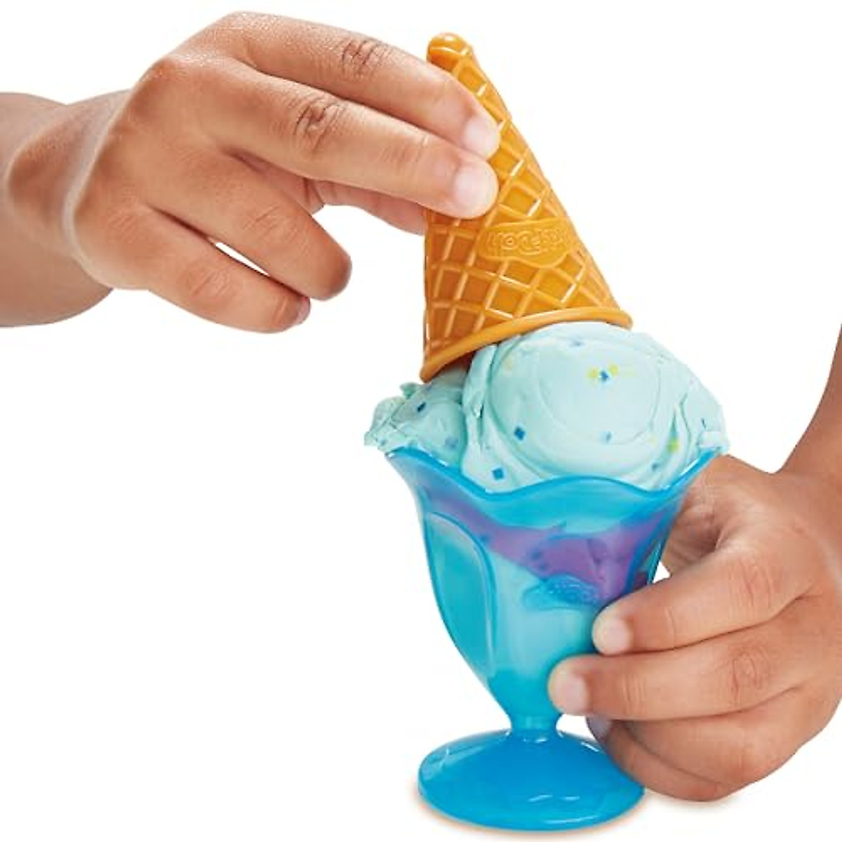 Play-Doh Kitchen Creations Ice Cream Party Play Food Set with 6 Play-Doh Colors, 2-Ounce Cans (Amazon Exclusive)