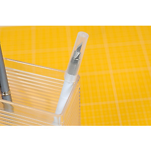 NT Cutter Resin Holder Art Knife, White Holder, 1 Knife (D-401P-W)