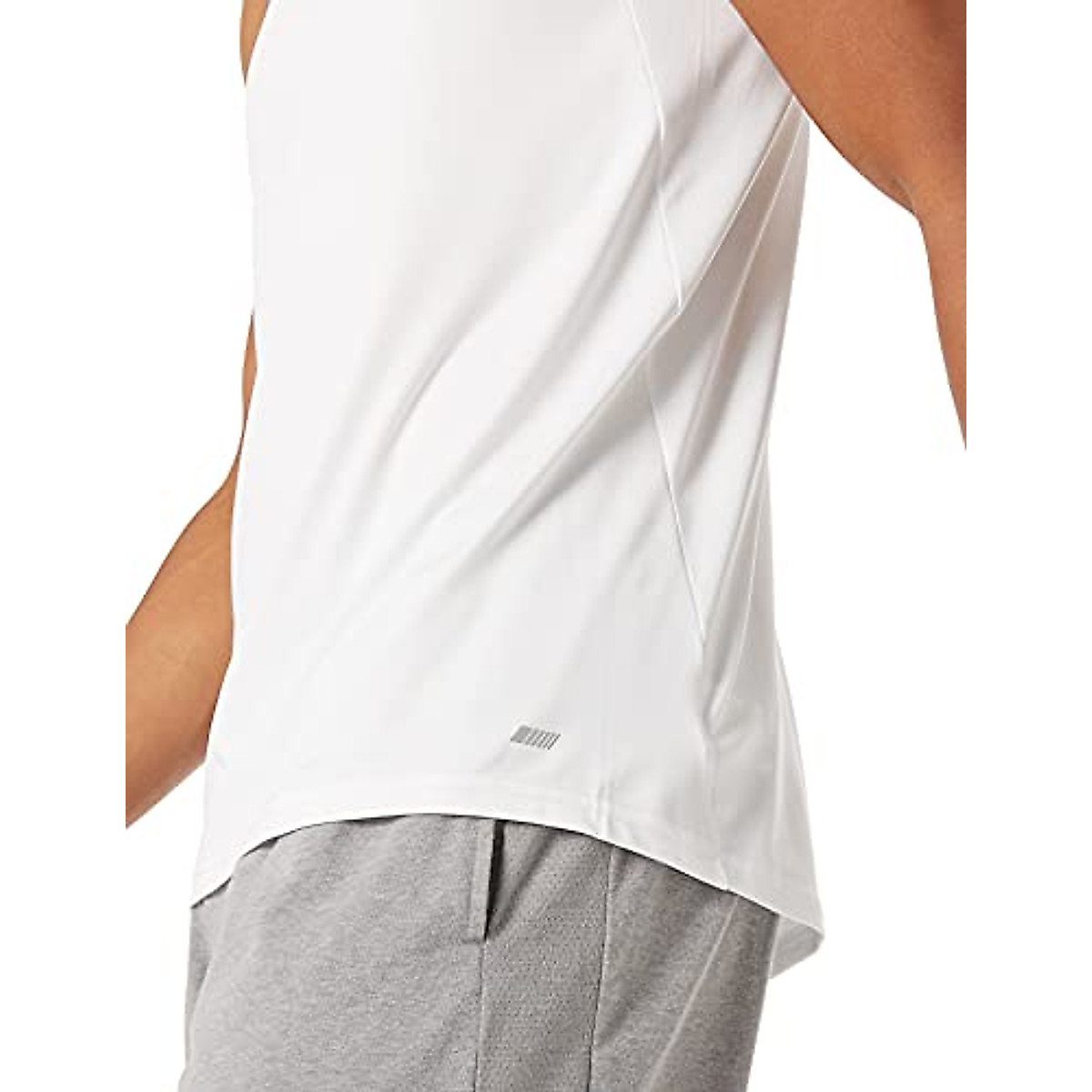 Amazon Essentials Men's Tech Stretch Tank T-Shirt, White, Large