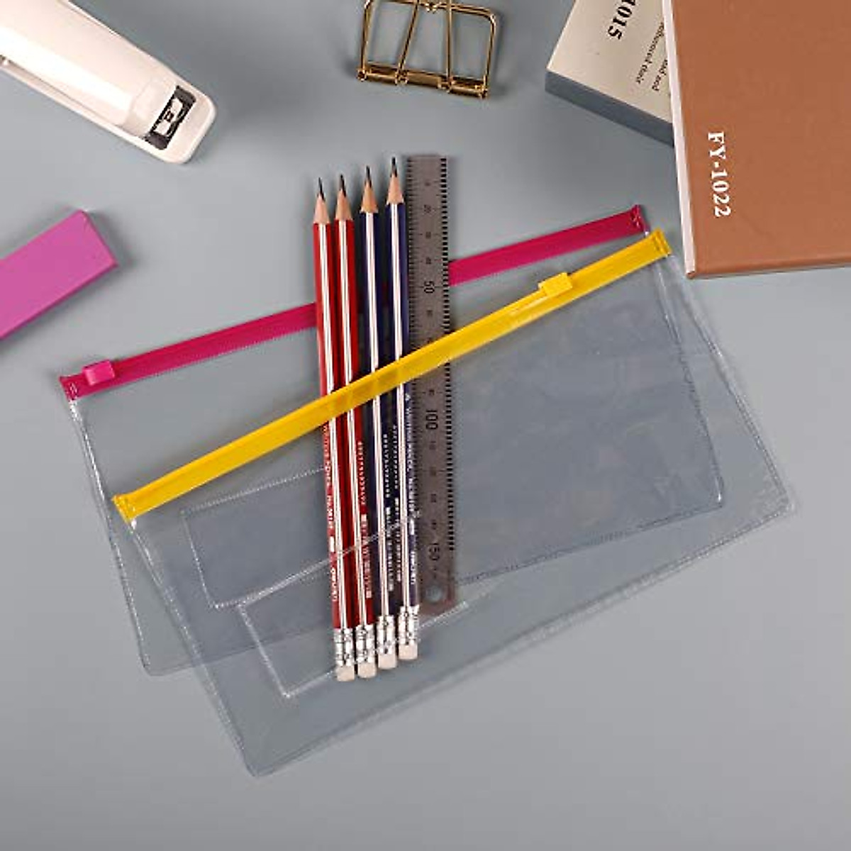 LABUK 25pcs Poly Zip Envelope, 9 x 4.7 Inches, Clear Pencil Pouch with Label Plastic Reusable Envelopes with Zipper, A6 Pencil Bags for Cash Money School Office Supplies, Muti-Color