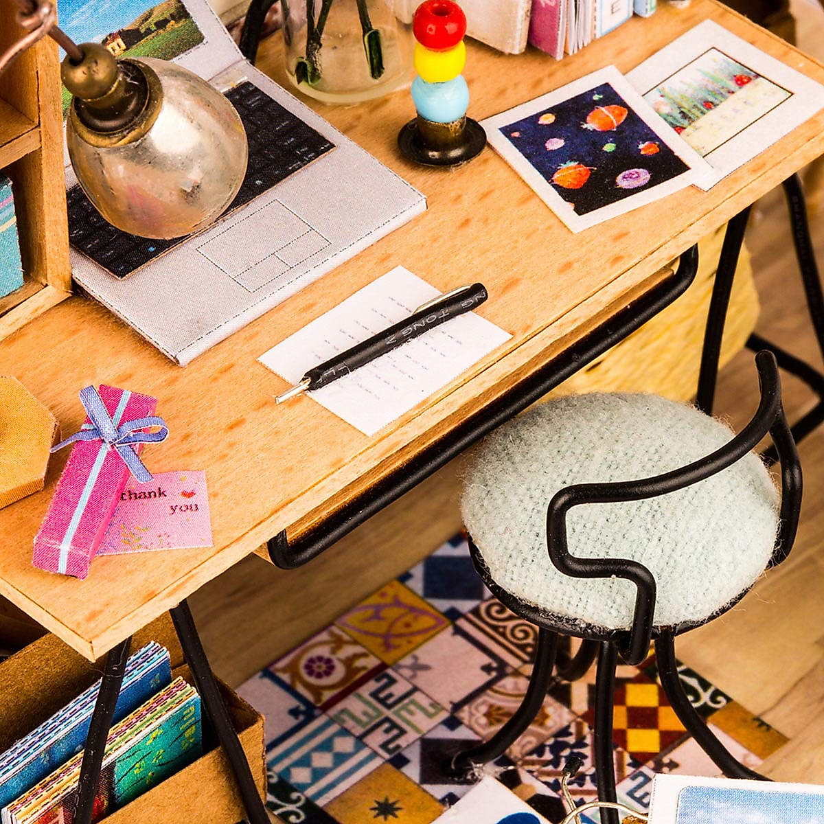 Hands Craft DIY Miniature Dollhouse Kit – Soho Time 3D Model Wooden Furniture Tiny House Building with LED Lights Wood Pre Cut Pieces Puzzle 1:24 Scale for Teens and Adults DGM01