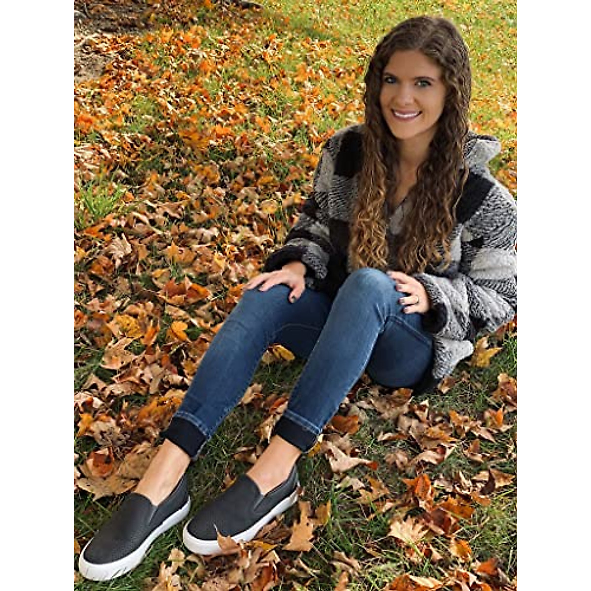 JENN ARDOR Slip On Shoes for Women Low Top Canvas Sneakers Flats Comfortable Walking Casual Shoes Black