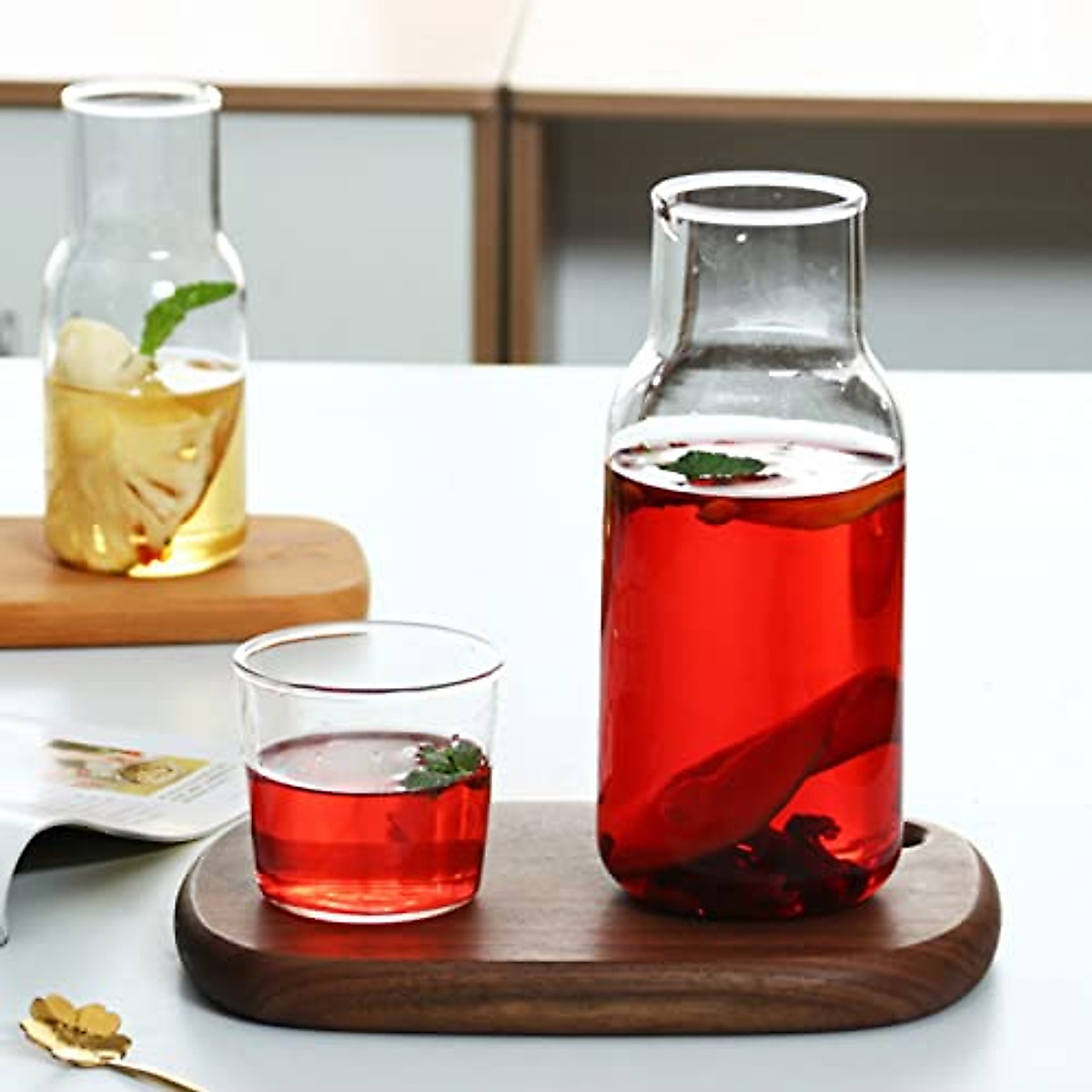 Bedside Carafe, Glass Water Carafe Set with Lids Bathroom Mouthwash Cups Large Capacity Glass Cups for Iced Coffee Milk Juice Beer Beverage