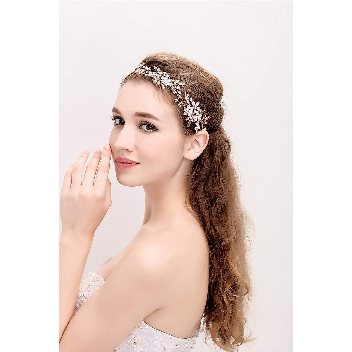 Braveamor Rose Gold Bridal Hair Vine Bohemian Style Wedding Headpiece Crystal Pearl Headband Flower Leaves Halo Wedding Hair Accessories