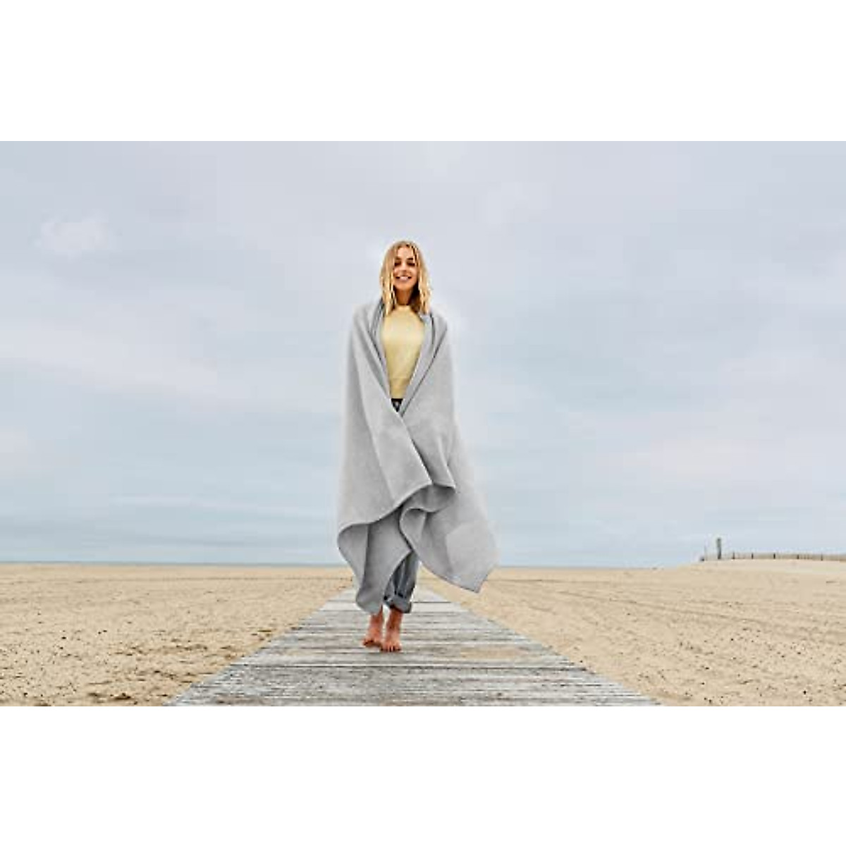 MV Sport Sweatshirt Blanket – Lightweight Blanket – Fleece Knit Blanket (Heather)