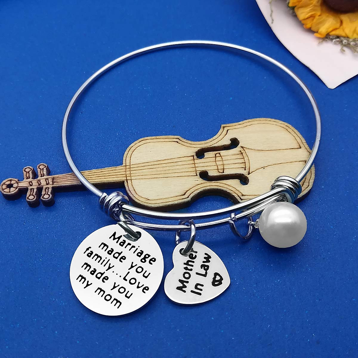 Mother-In-Law Gift Charm Bracelet Adjustable Marriage Made You Family Love Made You My Mom Wire Bangle Bracelet Keychain for Stepmom Mother of the Groom Mother of the Bride Birthday Wedding