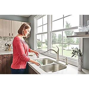 Moen Camerist Spot Resist Stainless One-Handle Kitchen Faucet with Pullout Spray Head, Featuring Power Clean and Reflex Docking System, 7545SRS, 0.375