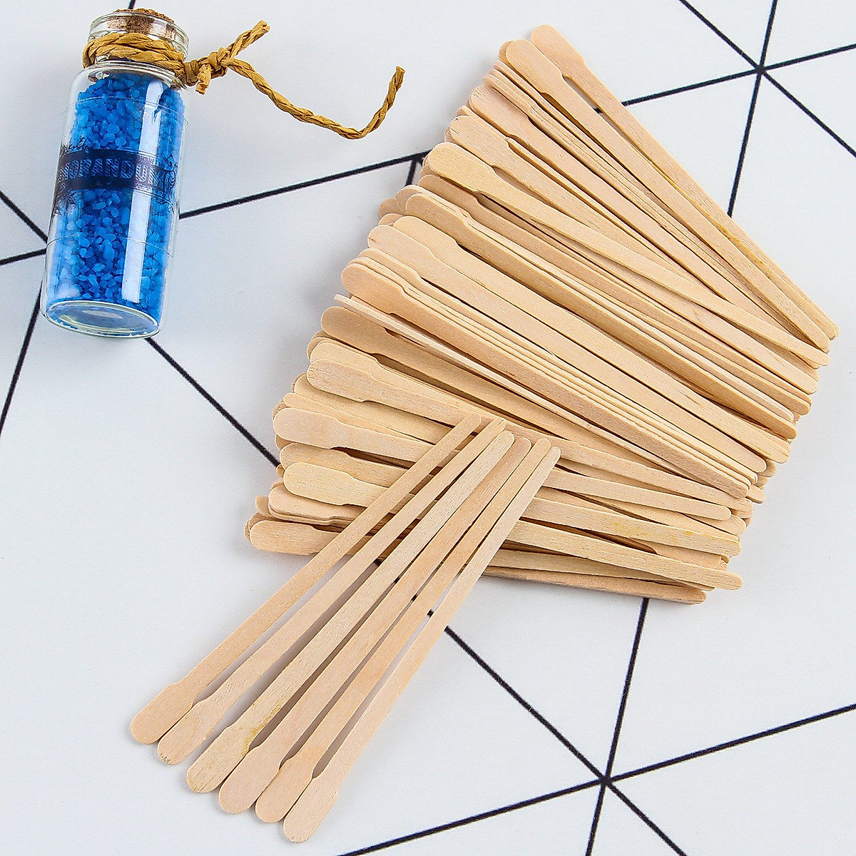 Aneco 800 Pieces Wood Wax Applicator Sticks Wax Spatulas Small Wood Spatulas Applicator for Hair Eyebrow Removal, 2 Style