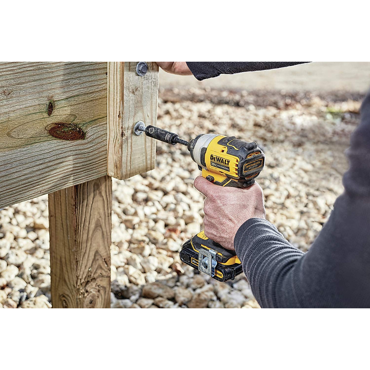 DEWALT ATOMIC 20V MAX* Impact Driver Kit (DCF809C1)