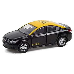 Greenlight 30282 2013 Chevy Cruze - Santiago, Chile Taxi (Hobby Exclusive) 1:64 Scale Diecast