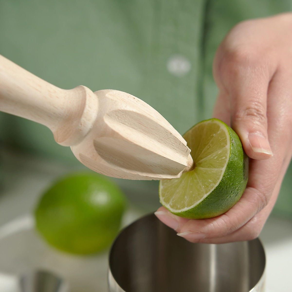 True Juice Citrus Wooden Reamer, Wooden Lemon Juicer, Handheld Citrus Juicer, Juicing Tool, 6.25', Wood