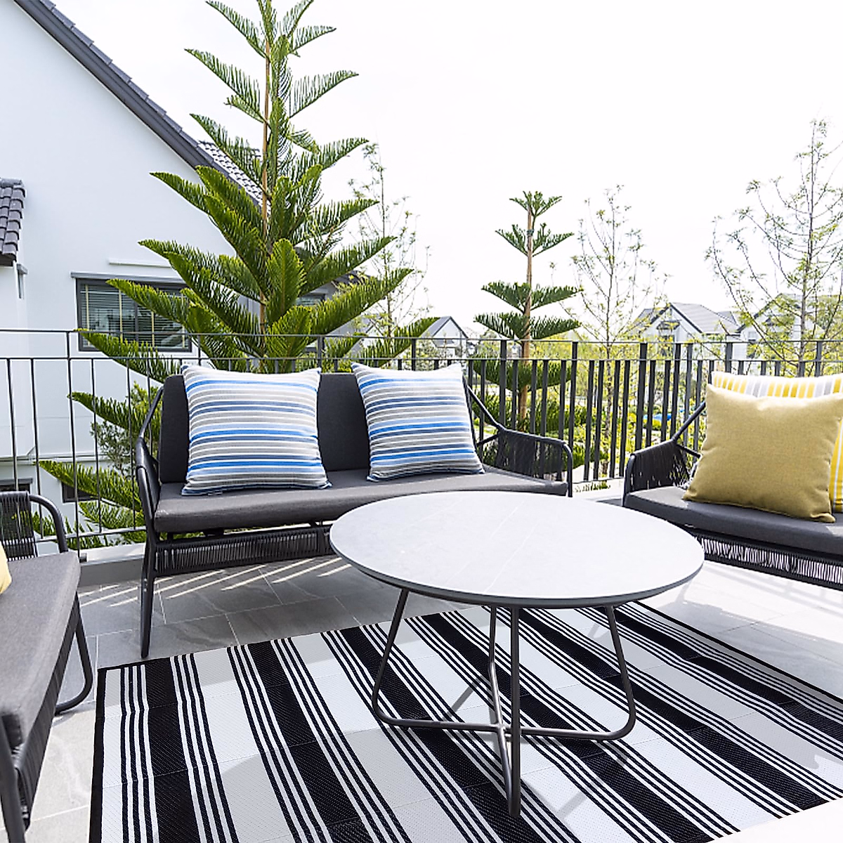 Pcinfuns Plastic Straw Rug,Patio Rugs RV Camping Rug Reversible Mat,6'x9' Reversible Mats Large Floor Mat and Rug for Outdoor,Black & White Thin Stripe