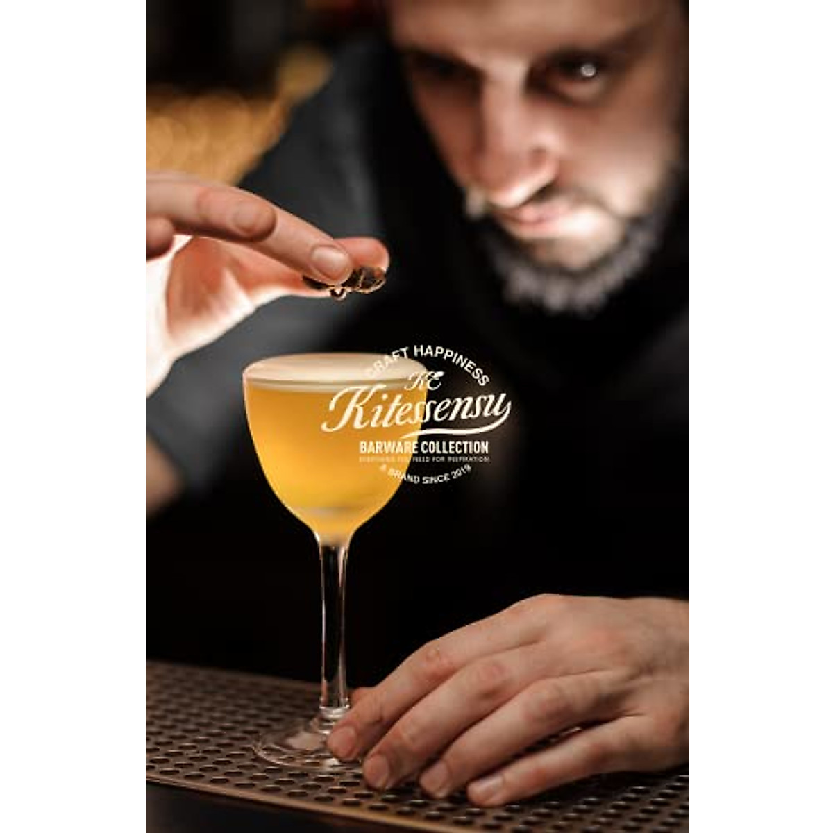 KITESSENSU Bar Cocktail Mixing Glass, Seamless Cocktail Pitcher for Stirred Cocktail with Weighted Bottom, Old Fashioned Bartender Accessory and Tool - 18oz 530ml