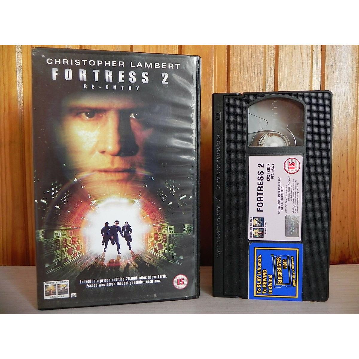 Fortress 2 - Re-Entry [VHS]