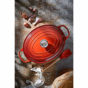 Le Creuset Enameled Dutch Oven Cast Iron Signature Oval Casserole, 31cm, 6.75 Qt, Cerise