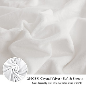 XeGe Plush Shaggy Duvet Cover Set, Luxury Ultra Soft Velvet Fluffy Bedding Sets 3 Pieces(1 Furry Faux Fur Comforter Cover King Size + 2 Fuzzy Faux Fur Pillowcases), Zipper Closure(King, White)